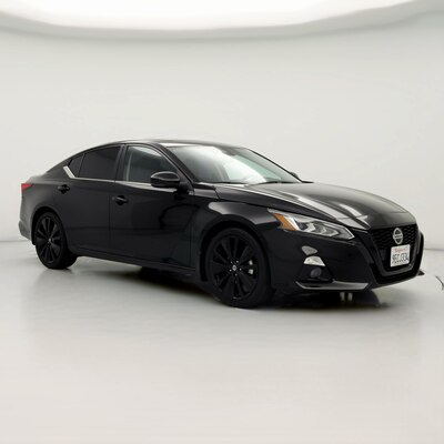 Nissan Altima 2022 Blacked Out