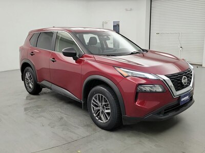 Used Gas Nissan Rogue Red Exterior for sale