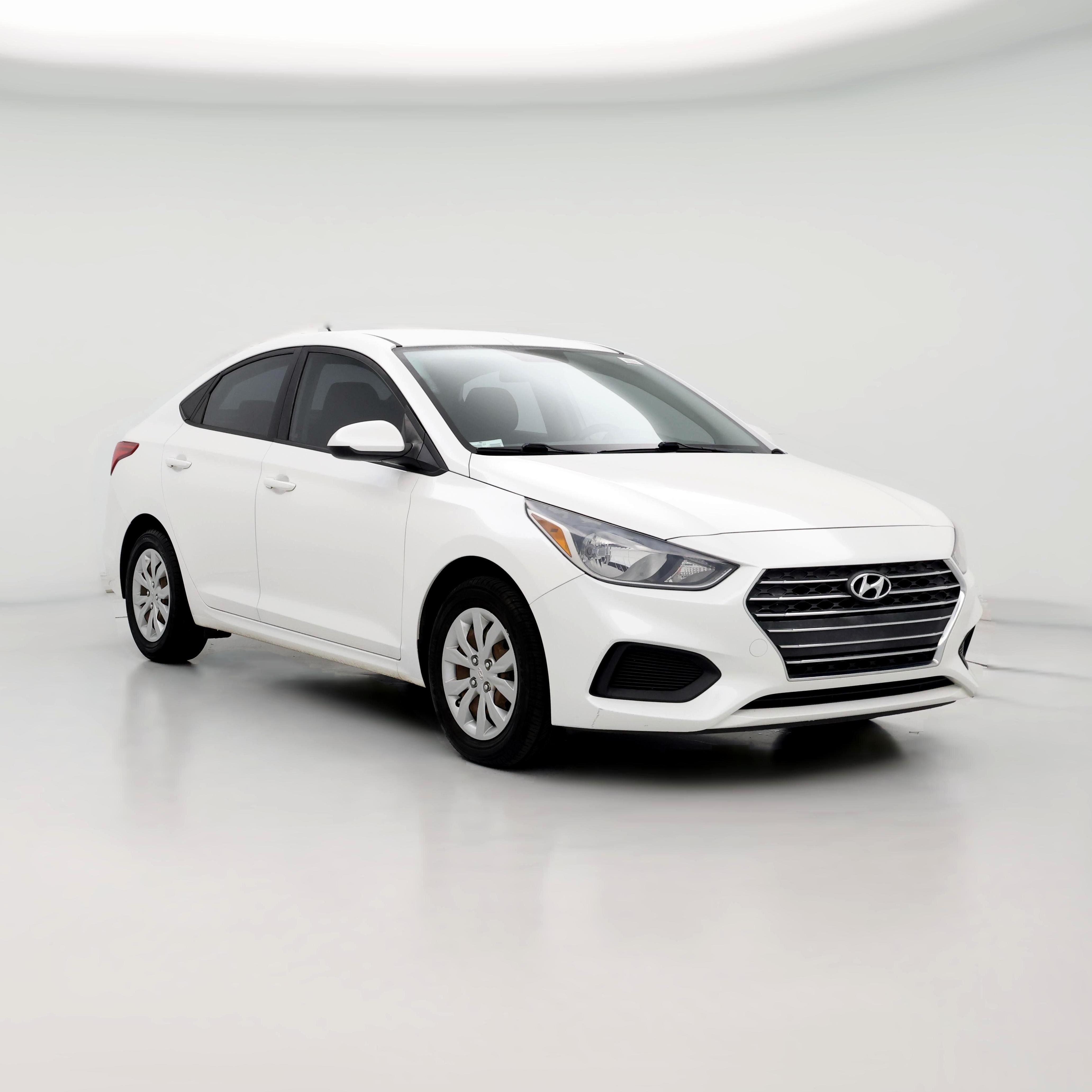 Hyundai accent 2015 white store