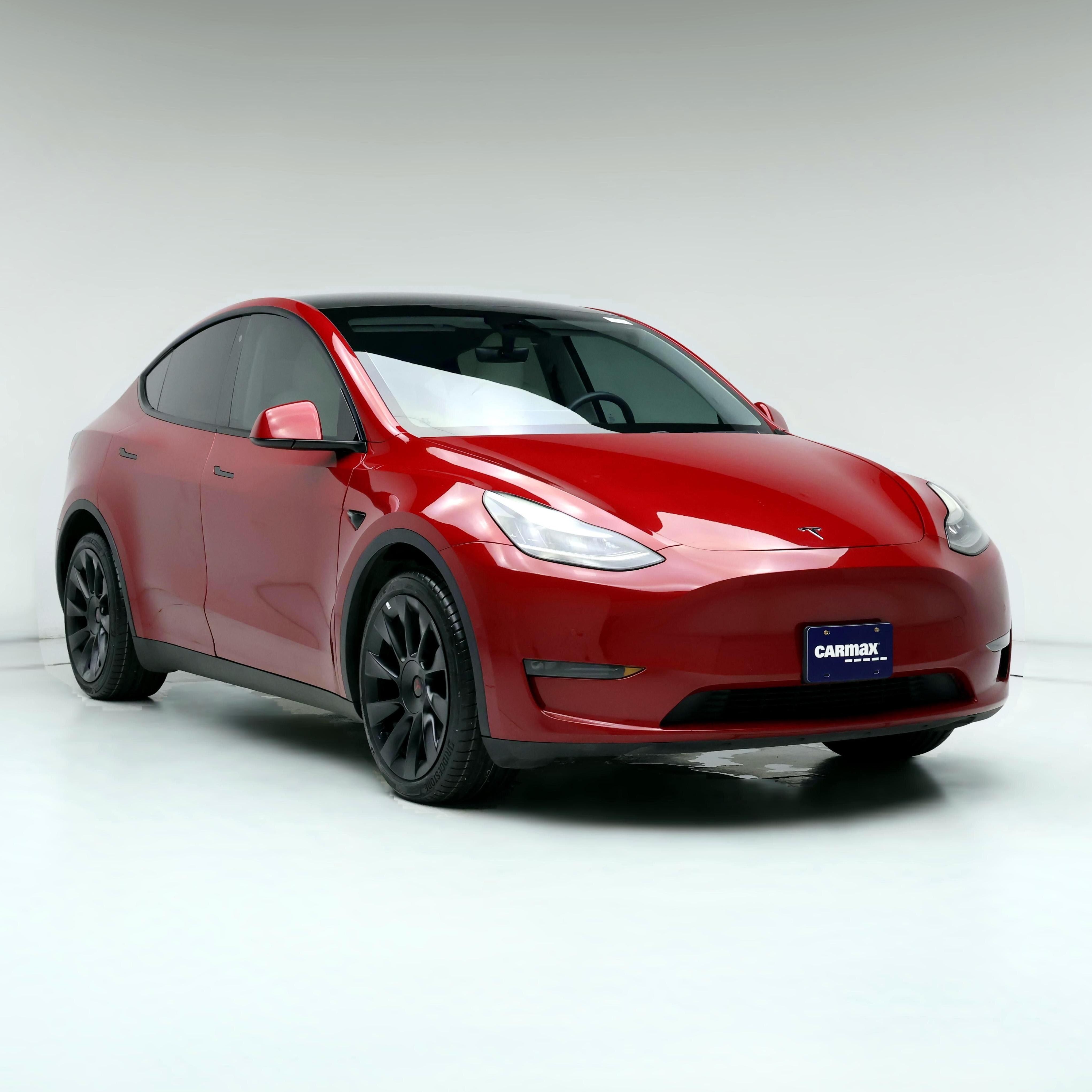 Carmax model y store