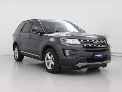 Used SUVs and Crossovers with Rear Entertainment System near me for sale