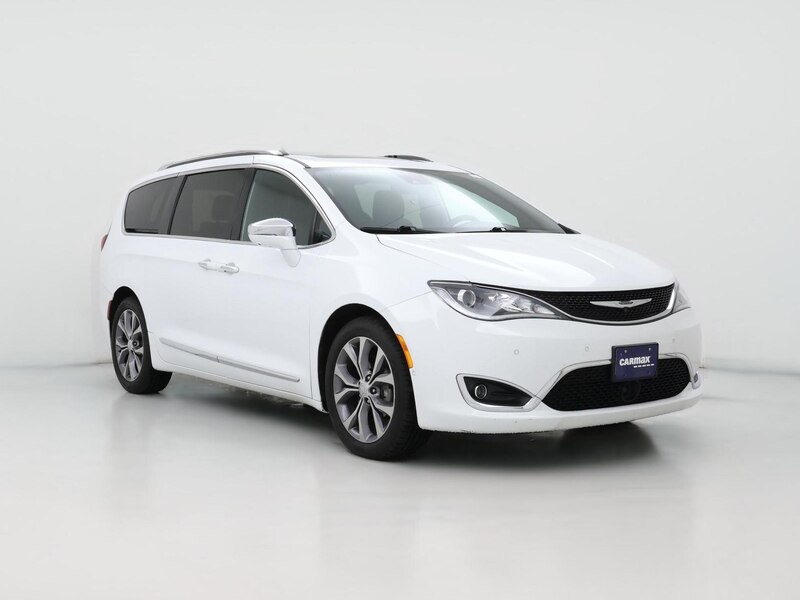 2022 Chrysler Pacifica review, photos & specs | CarMax