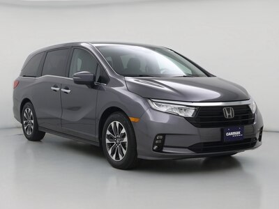 Used Minivans with Sunroof(s) near me for sale