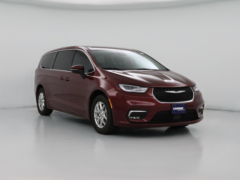 2022 Chrysler Pacifica review, photos & specs | CarMax