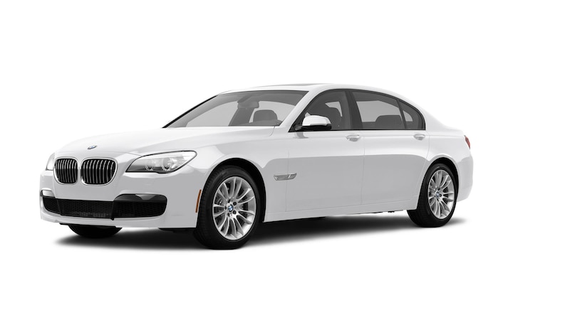 2013 BMW 740 review, photos & specs | CarMax