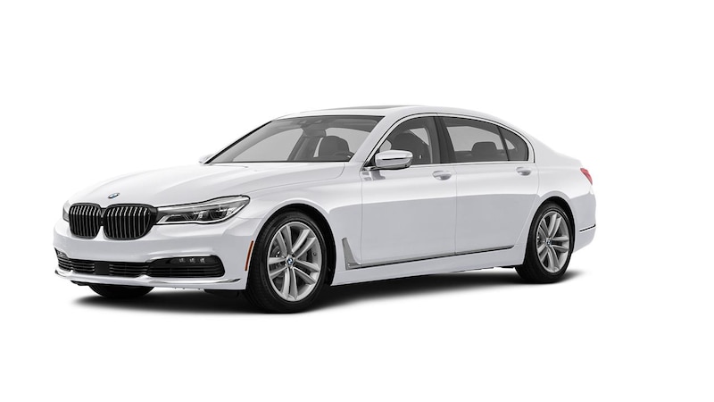 2018 BMW 750 review, photos & specs | CarMax