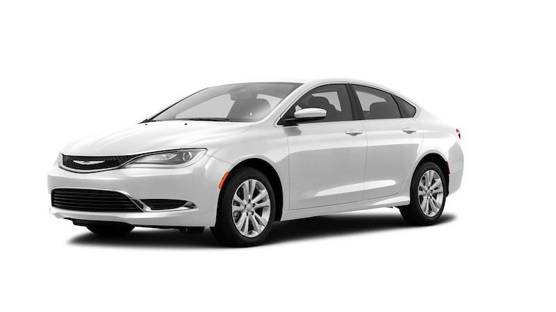 2016 Chrysler 200 review, photos & specs | CarMax