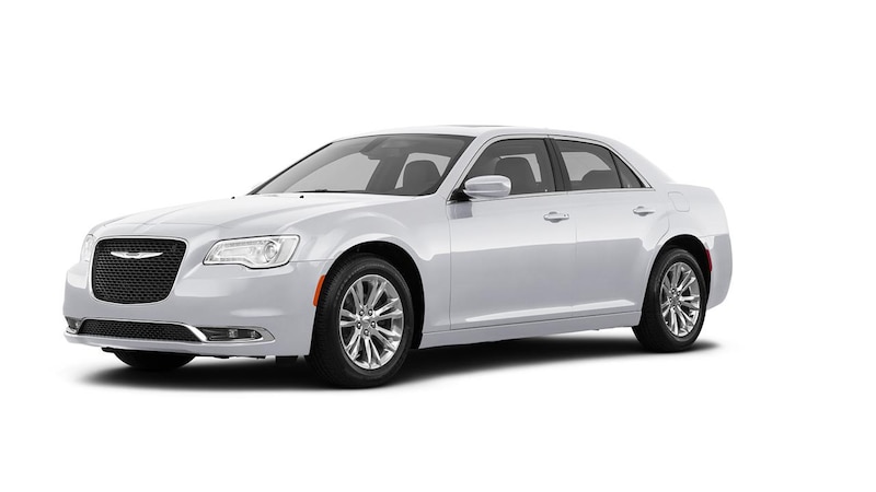 2018 Chrysler 300 review, photos & specs | CarMax