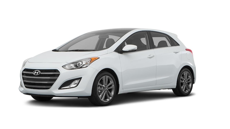 2017 Hyundai Elantra review, photos & specs | CarMax