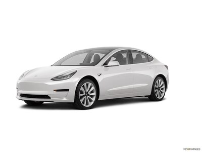 2017 Tesla Model 3 review, photos & specs | CarMax