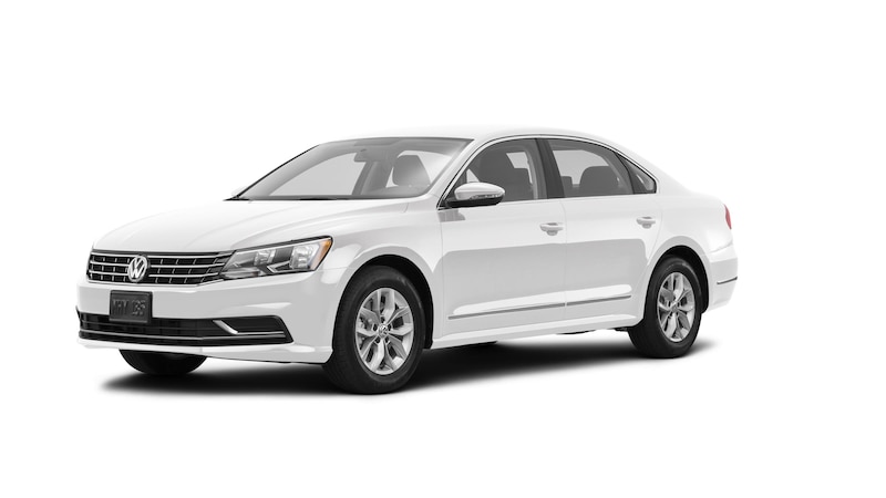 2016 Volkswagen Passat review, photos & specs | CarMax